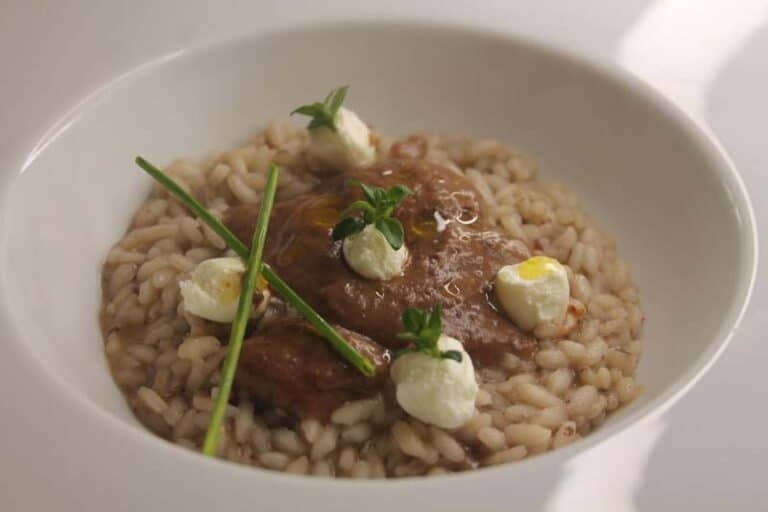Risotto gourmet Moros y Cristianos: ricetta cubana rivisitata